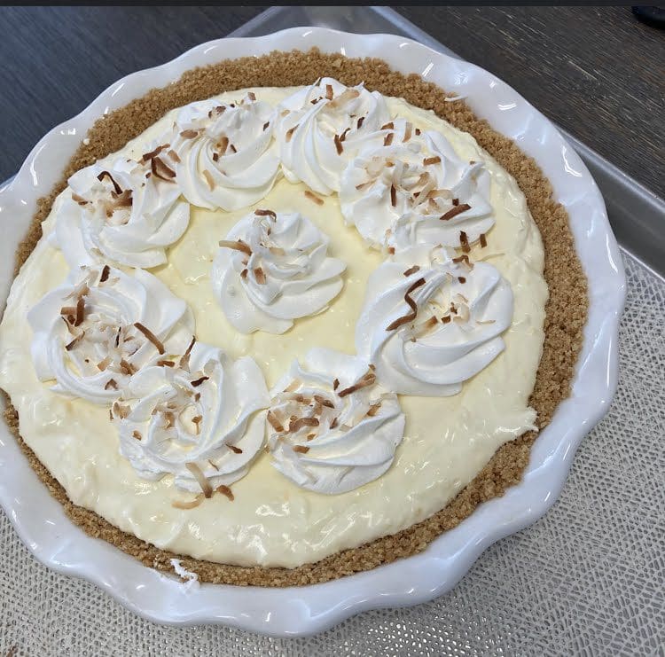 SPECIALTY DESSERTS - TAYLORMADE Cakes & Sweets